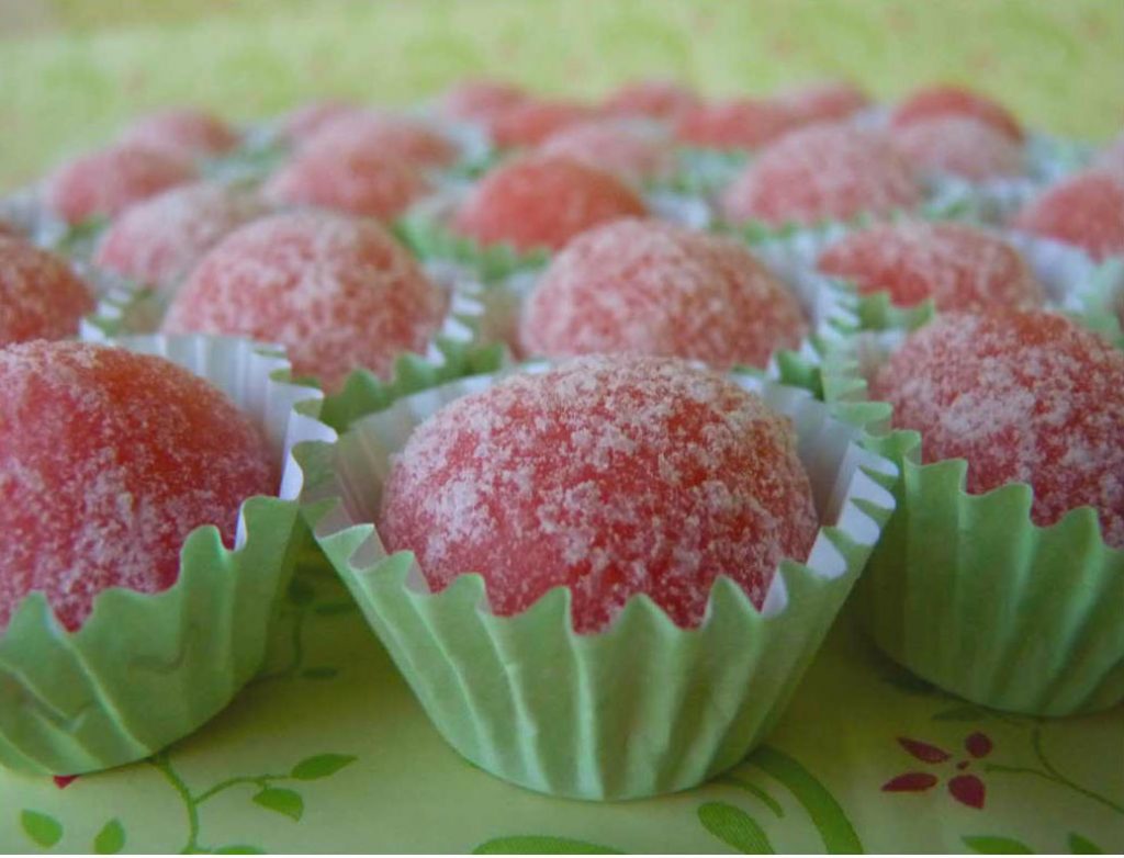 Brigadeiros de Morango - Receitas da Tia Céu